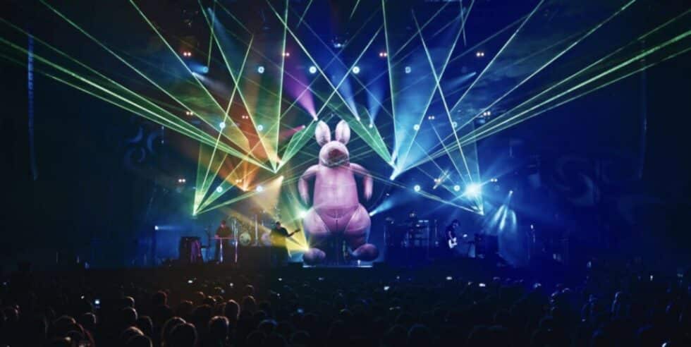 Live Sound Engineering: Behind the Scenes of Concert Production ...